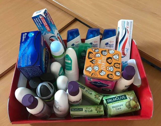 How to make and use an essentials box - The Research Companion